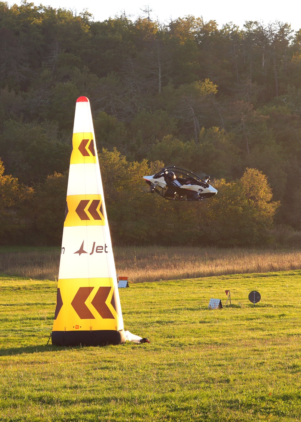 Jetson Test’s The Limits Of Agility With The World’s First Manned eVTOL ...