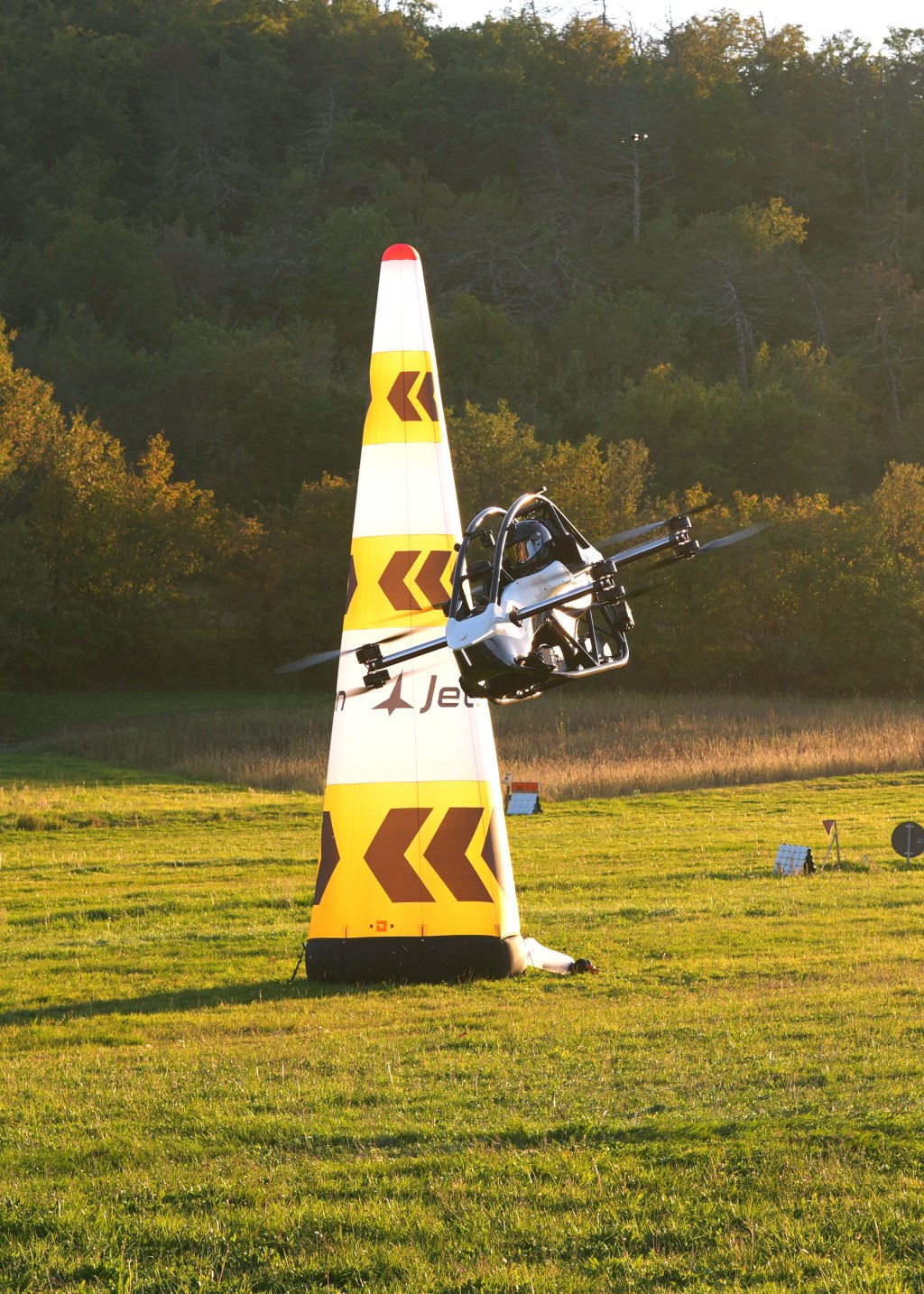 Jetson Test’s The Limits Of Agility With The World’s First Manned eVTOL ...